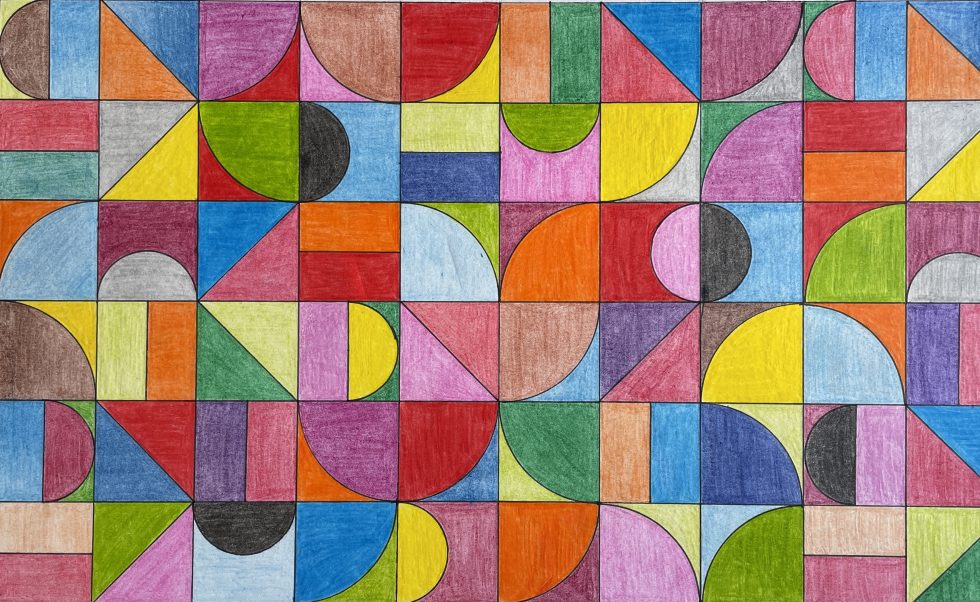 MÁS QUE UN MURAL GEOMÉTRICO - Mayalen Piqueras